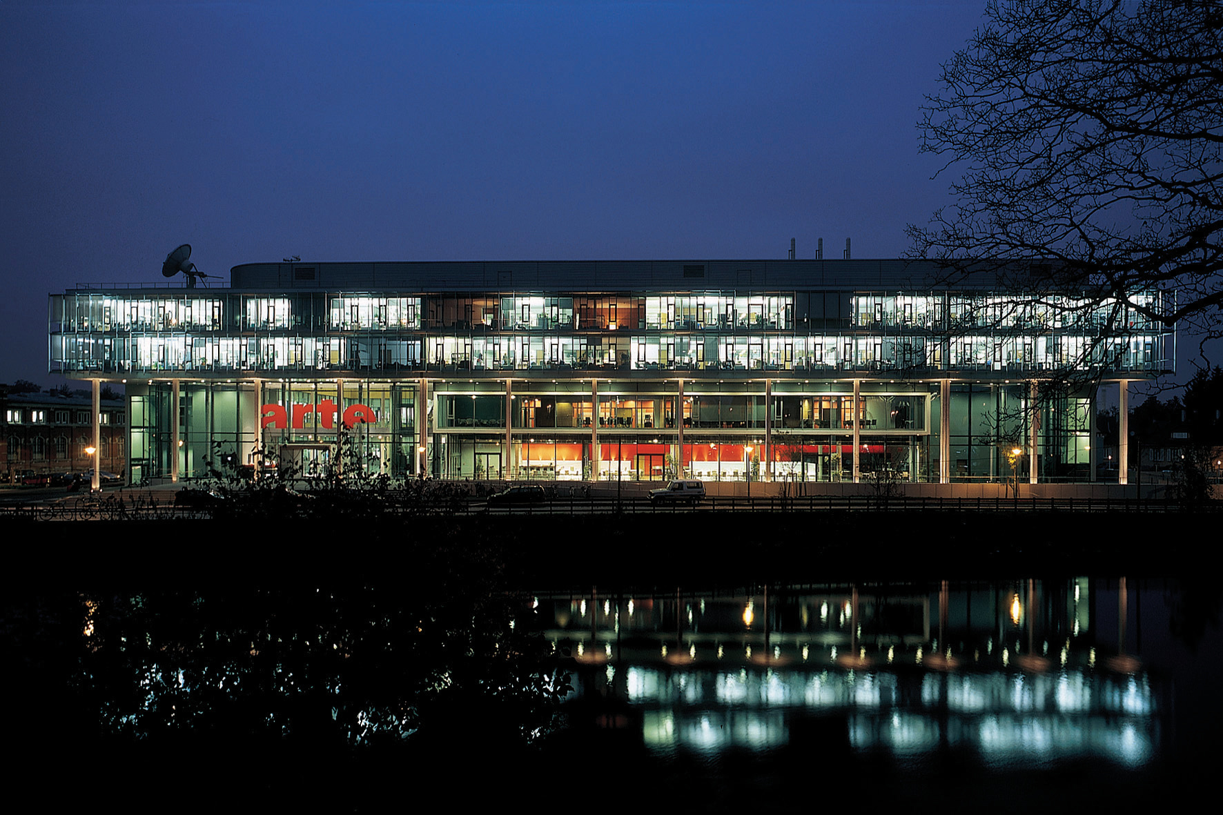 Contact - ARTE Europe Phase 6